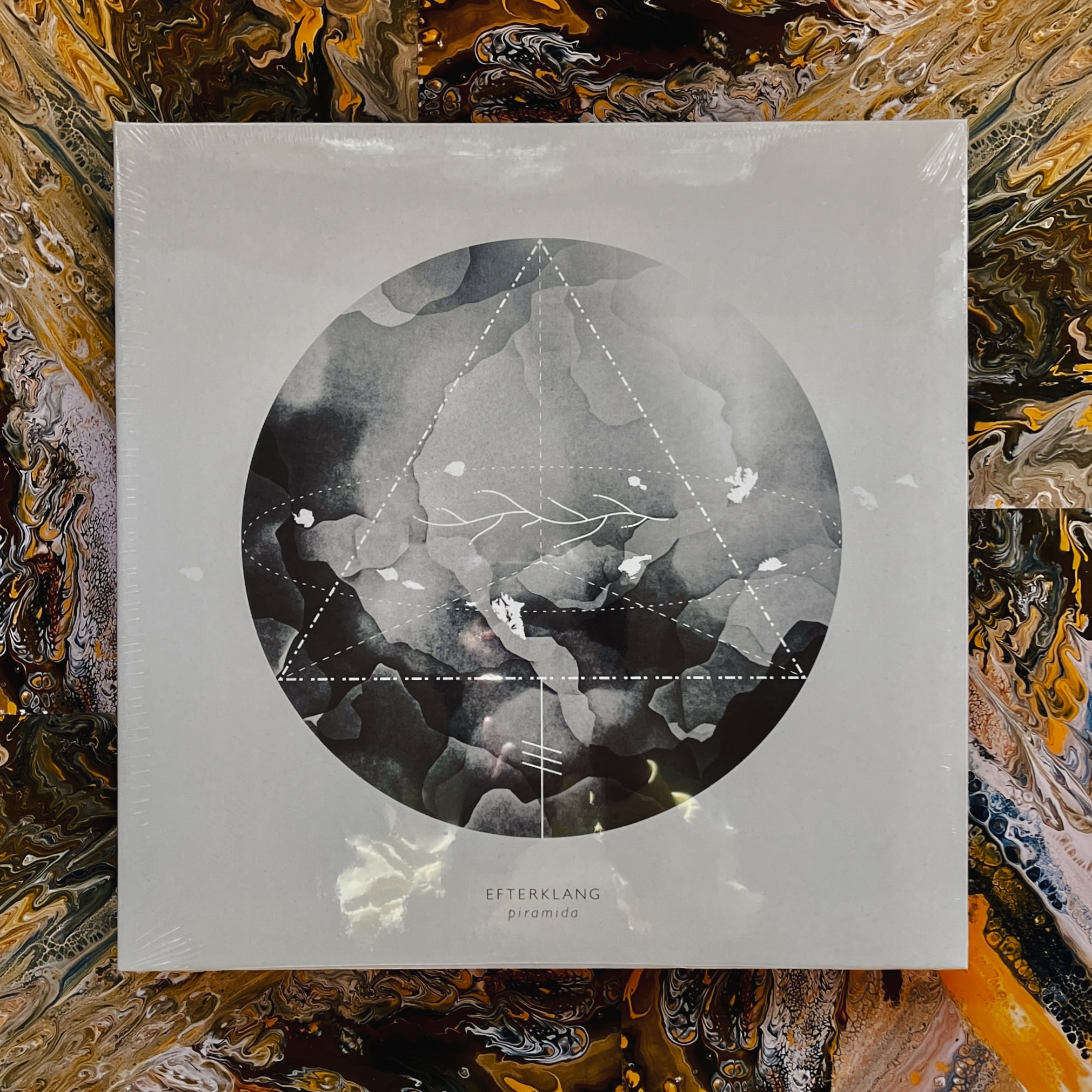 Piramida - Efterklang - select records store HEIMA